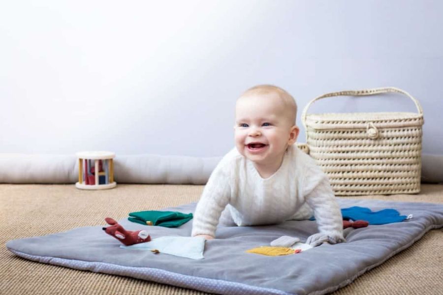 Entdecke die süsse Playmat Rabbit!